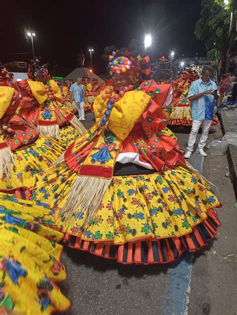Aos 81 Anos Mulher Que Nasceu Em Mutum é Destaque No Carnaval Do Rio Vales De Minas Gerais G1