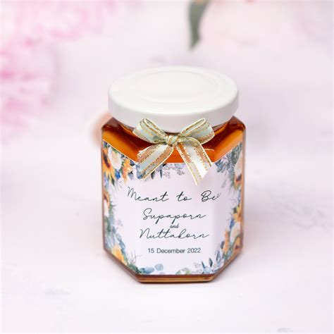 น้ำผึ้งของขวัญ ของชำร่วย ขวดแก้วหกเหลี่ยม ขนาด 210ml แจกงานแต่งงาน ขึ้นบ้านใหม่ งานเกษียณ