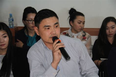 ЭРҮҮЛ МЭНДИЙН ТУСЛАМЖ ҮЙЛЧИЛГЭЭГ САЙЖРУУЛАХ ТУХАЙ САЛБАРЫН МЭРГЭЖИЛТНҮҮД ЗӨВЛӨЛДӨВ