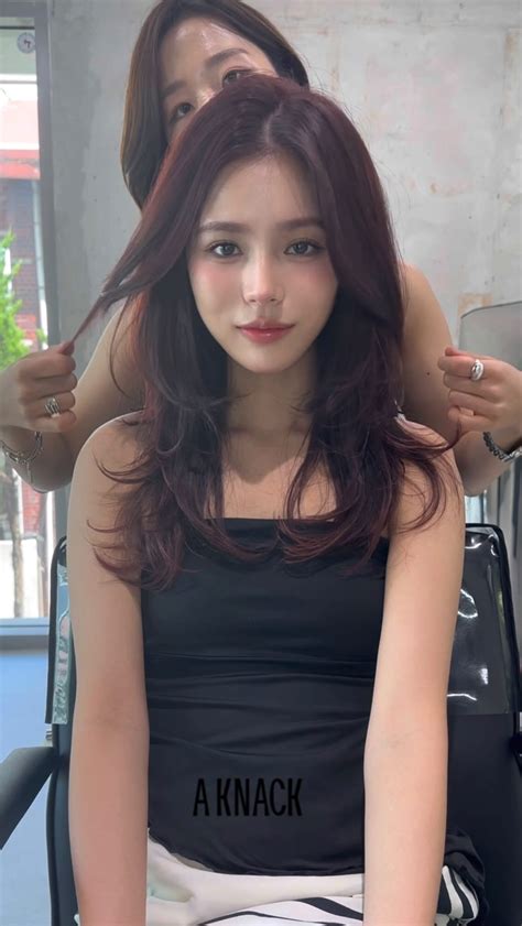 어낵툴 김민영 레이어드펌 하이레이어드컷 염색 📌시그니처 미디움 레이어드펌 레이어드c컬 허그펌 미디움 ~롱 레이어드 디자인 층층이 쌓이는 볼륨과 레이어로 산뜻하고