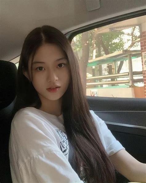 Pin On ࿐♡ ˚ R U Next Celebrities Lucky Girl Kpop Girls