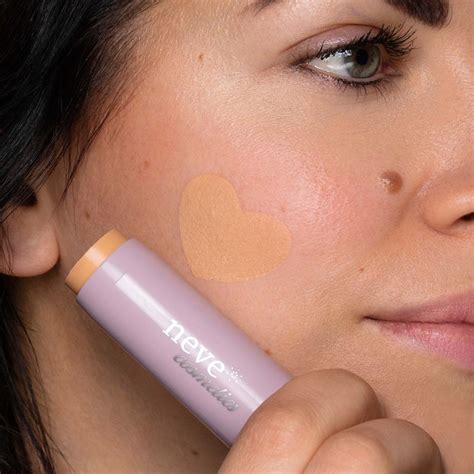 Star System Medium Neutral Foundation