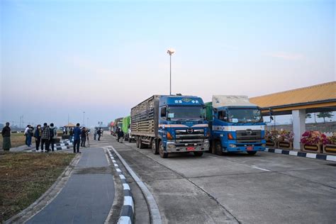 မြန်မာဒုက္ခသည်များအတွက် လူသားချင်းစာနာမှုအကူအညီများ ထိုင်းပေးအပ် သံလ