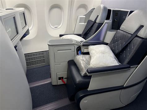 Window Seat Aisle Access Etiquette Am I Wrong One Mile At A Time