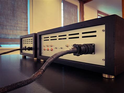 Preamplifier Treehaus Audiolab Field Coil Speakers