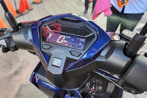 Honda Ph Brings In All New Click 125