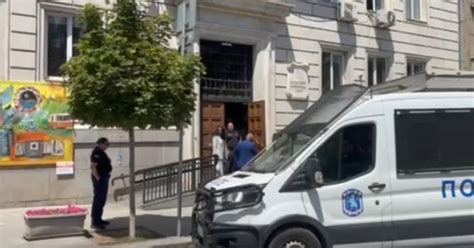 Изведоха с полиция зам кмета на София Никола Барбутов Видео