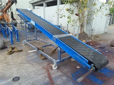Roller Loading Unloading Belt Conveyor Capacity 100 Kg Feet Load