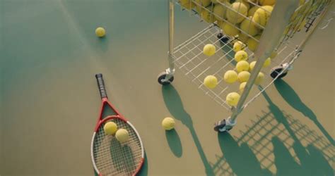 Learn How To Play Tennis Quickly For Beginners Learn The Basics