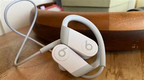 Powerbeats Vs Powerbeats Vs Vs Pro Sound Specs