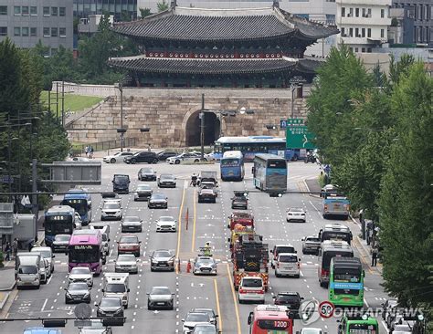 텅빈 도로에 사이렌 울리며 등장한 소방차길 비켜주세요 나무뉴스