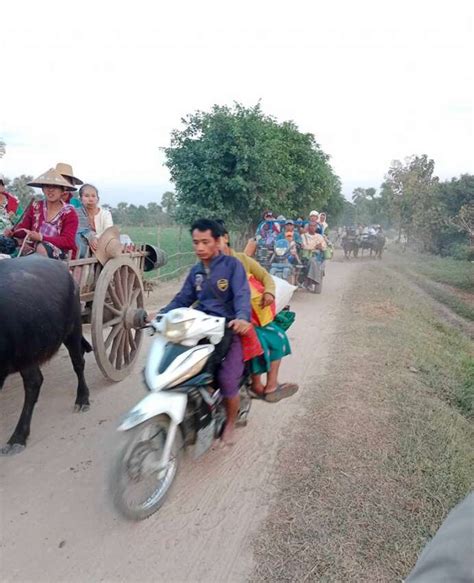 ရေဦးမြို့နယ်ရှိ ကျေးရွာများကို စစ်တပ်က လက်နက်ကြီးဖြင့် ပစ်ခတ်ပြီး စစ်ကြောင်းထိုးနေ၍ ကျေးရွာ ၈ ရ