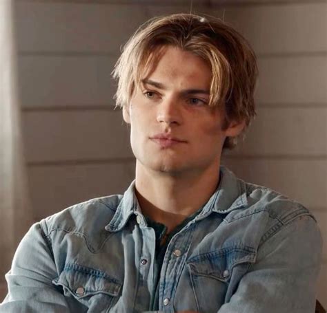 Noah Lalonde As Cole Walter