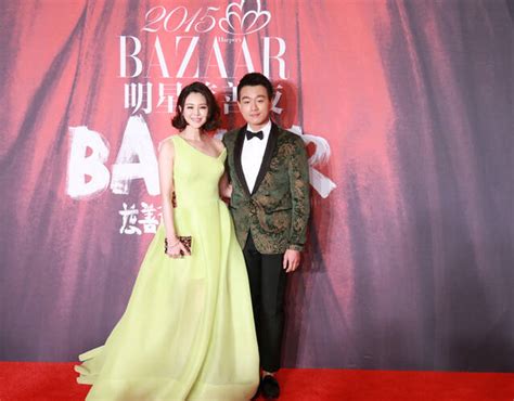 直击芭莎慈善夜：鲜肉大叔齐聚 众女星红毯斗艳