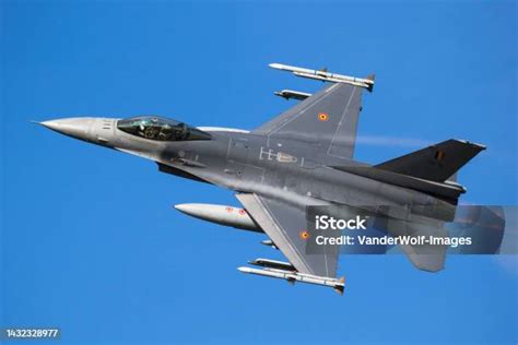 벨기에 공군 제너럴 다이내믹스 F16 파이팅 팔콘 다역할 전투기 F 16 파이팅 팰콘에 대한 스톡 사진 및 기타 이미지 F 16 파이팅 팰콘 전투기 비행기 Istock