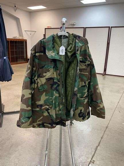 Military Camo Jacket Size L Hurley Real Estate And Auctions