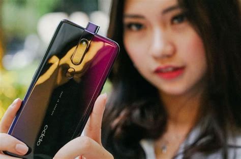 Oppo Resmi Luncurkan Oppo F Pro Dan Oppo F Di Indonesia Harganya Info Komputer