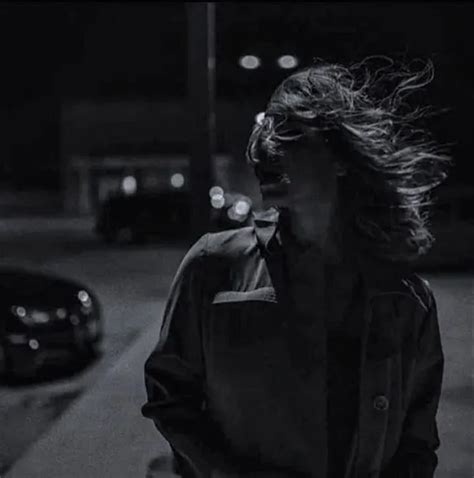 جدیدترین پروفایل غمگین دخترانه شیک احساساتو نشون بده😢