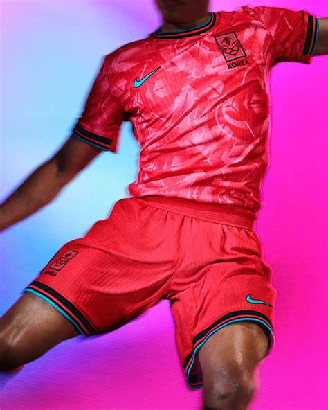 더쿠 [오피셜] 나이키 대한민국 축구 국가대표팀 2024년 유니폼 공개