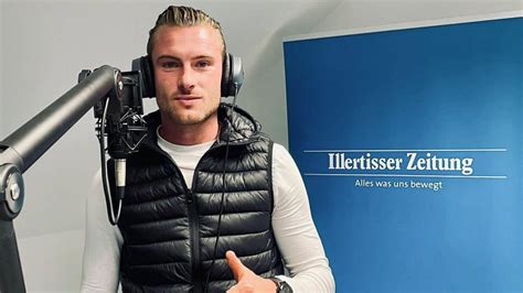 Podcast Fußballverrückt Gibt Es Ein Comeback Im Profigeschäft Manuel Strahler