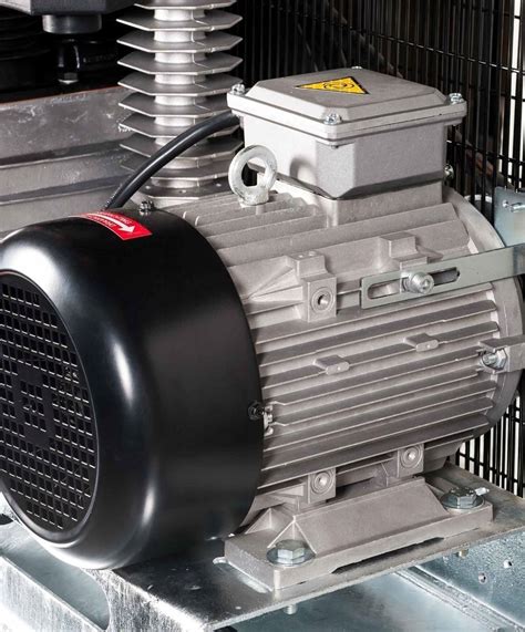 Масло FUCHS - купить в СПб у эксклюзивного дилера Фукс