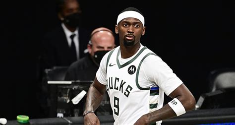 Milwaukee Bucks Re Sign Bobby Portis Jr Milwaukee Record