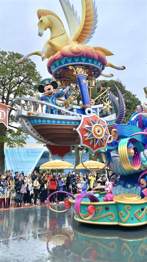 Tokyo Disneylands Dream Up Parade Rdisneyparks
