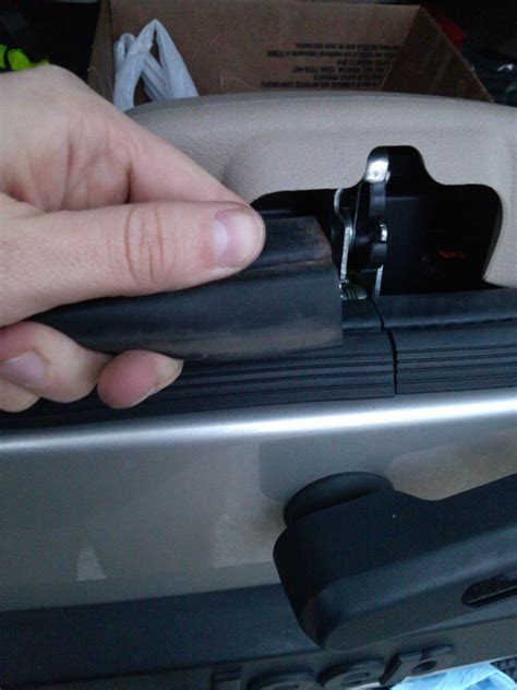 Where Is The Tpms Reset Button On A Jeep Cherokee The Car How