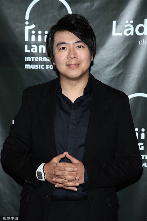 郎朗举办音乐会晚宴 与妻子吉娜甜蜜挽手亮相红毯 搜狐大视野 搜狐新闻