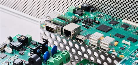 Embedded E IPC Combinazione Di Hardware E Valore Aggiunto