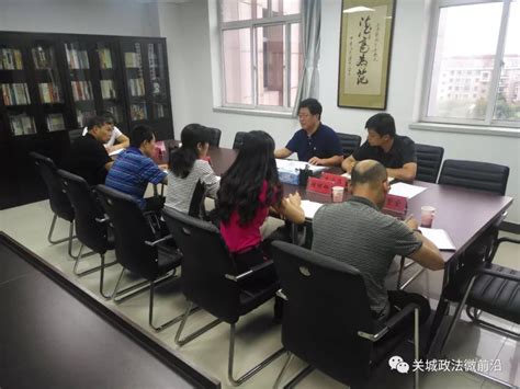 区纪委监委迅速传达落实区委扫黑除恶专题常委会精神，部署开展“扫黑除恶拍蝇打伞”百日攻坚行动农村