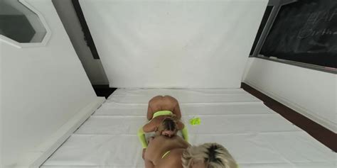 2 De Una Clase Candice Dare Eporner