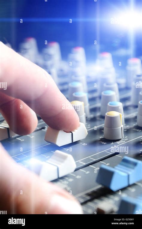 Audio Mixer Table Hi Res Stock Photography And Images Alamy