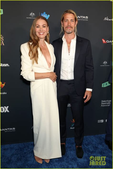 Yvonne Strahovski And Husband Tim Loden Make First Appearance Together In