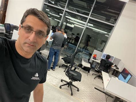 Launchday Aws Awscloud Saas Infrastructure Salman Paracha 22 Comments