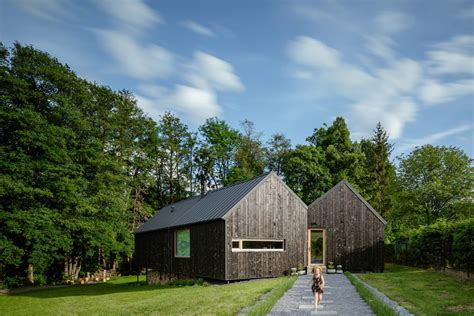 Klar Completes House With In Law Suite In The Czech Countryside