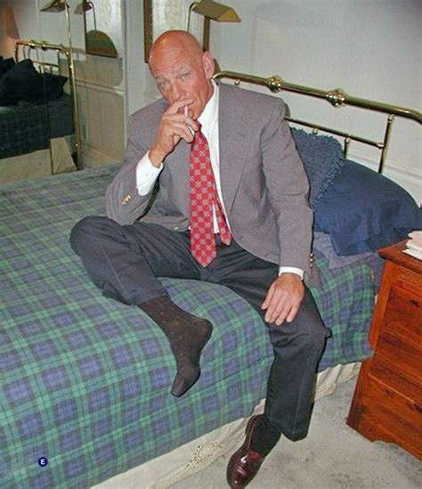 Pin By Bj65 On Ah Men In Socks Well Dressed Men Mens Fashion Simple