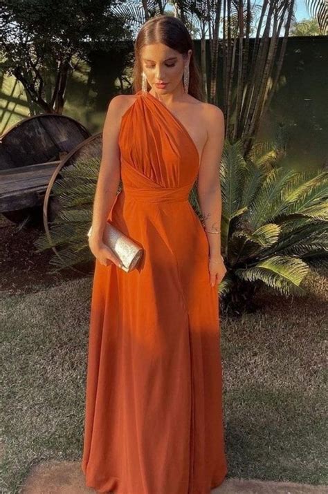 ¿cómo Vestir Para Una Boda 5 Ideas De Outfits Para Lucir Elegante Artofit