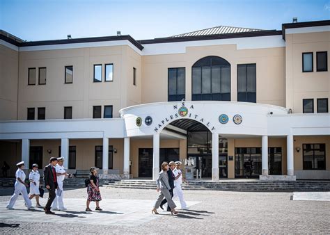 Dvids Images Naveur Navaf And C6f Host U S Ambassador To Italy And San Marino [image 4 Of 9]