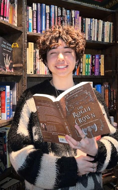 Pin By Not Seerit On Asher Lara 💝 Cute Asian Guys Attractive People