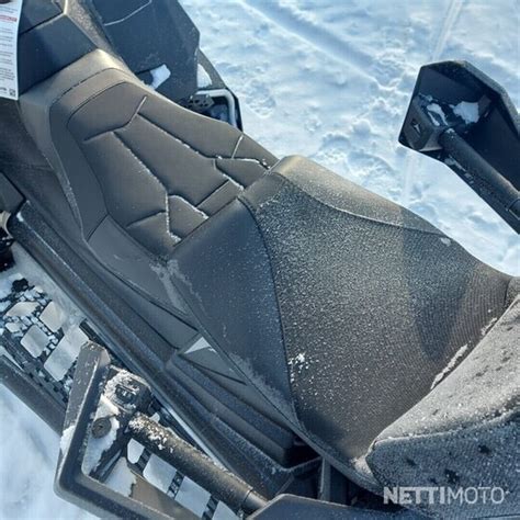 Polaris Titan Prostar S4 Titan Adventure 155 1 000 Cm³ 2025 Kokkola