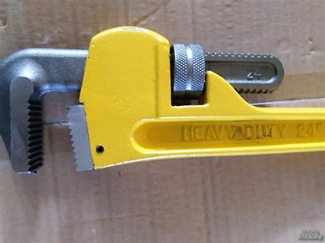 Раздвижен Френски Ключ 24” Инструменти Свищов Раздвижен ключ 24” едноръкохватков Д