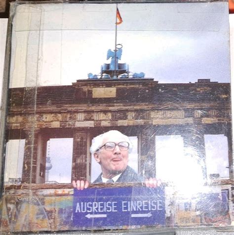 Ost Und West Sammlerstück Ddr Brd Trabant Vw Käfer Mauer In Hessen