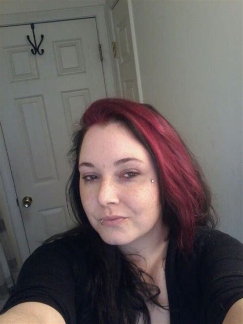Im Not Scared Bitches Think Theyre Funny Scared Long Hair Styles Funny Beauty Long
