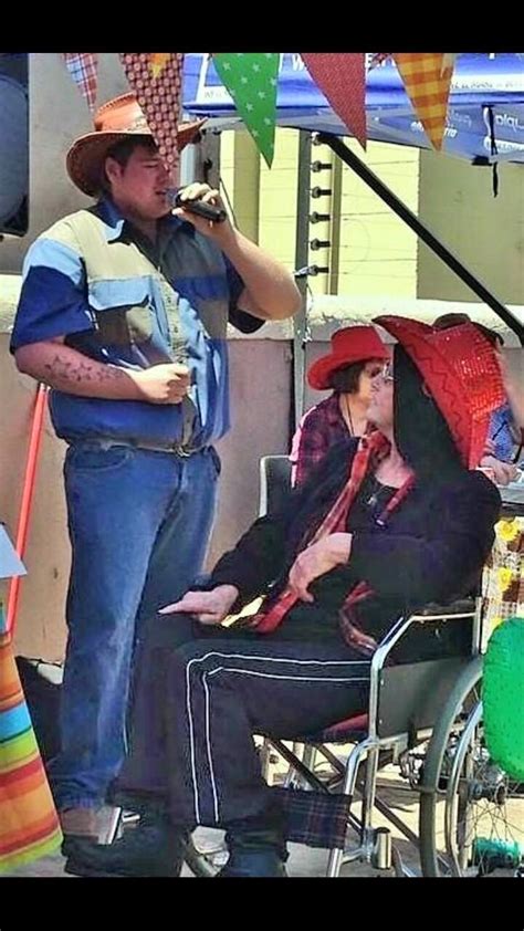 Shaun Schoombie Sanger