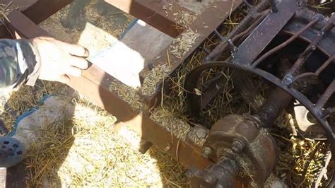 Самодельный Комбайн для выбивания зерна - YouTube