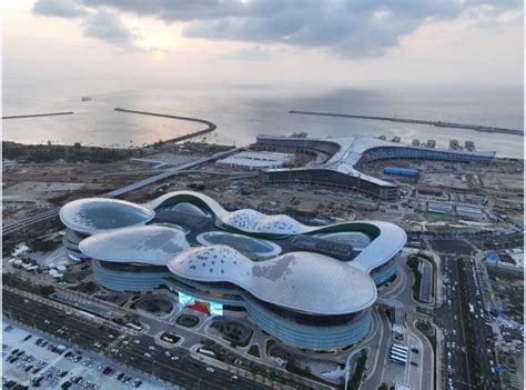 当之无愧的城市新名片海口国际免税城 知乎