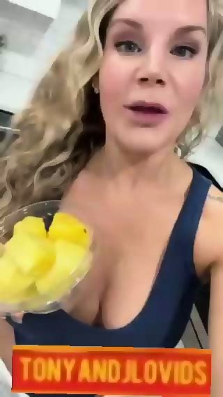 Amateur Sexy Blonde Milf Catalina Miska Eporner