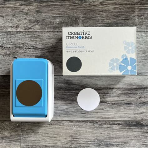 Circle Decorative Punch Tessa Scrapbooks