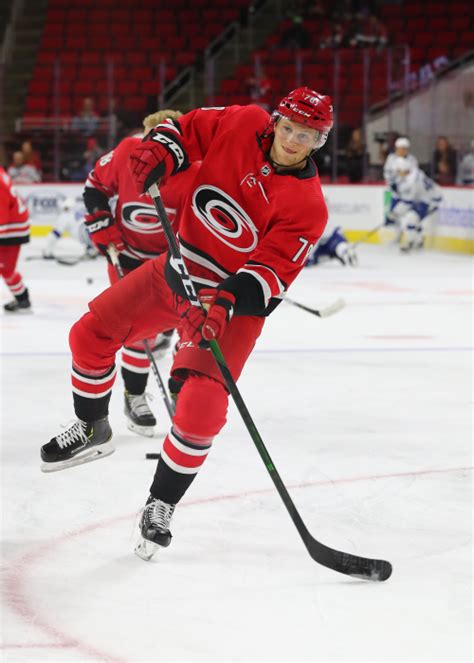 Steven Lorentz Stats Profile Bio Analysis And More Toronto Maple